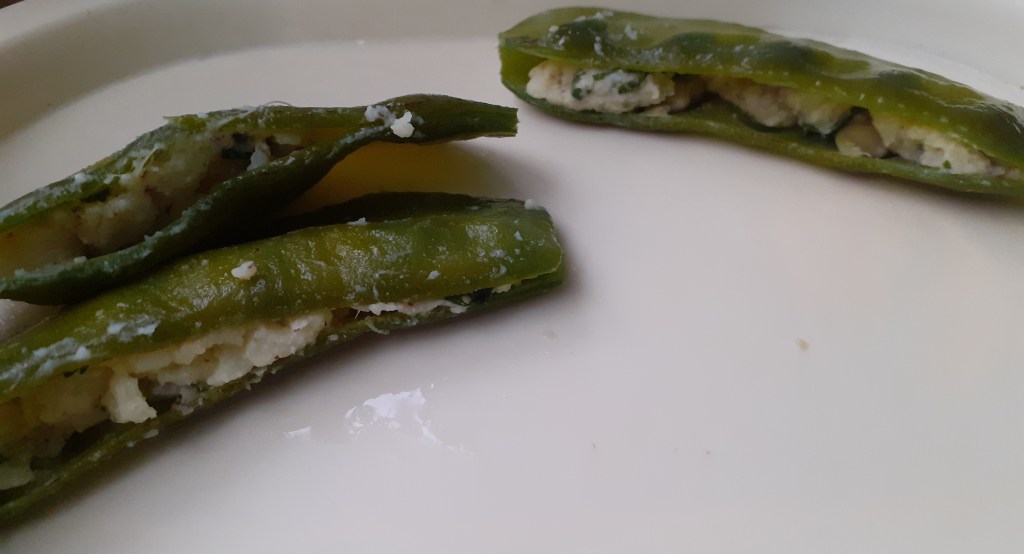 Stuffed Flat beans fritters – FOODIESTREASURE