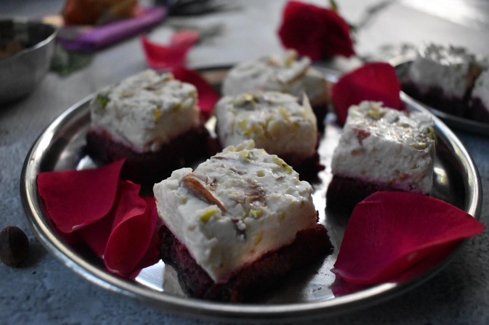 Delicious Ice Cream Shondesh Recipe with Beetroot Halwa | Bengali ...
