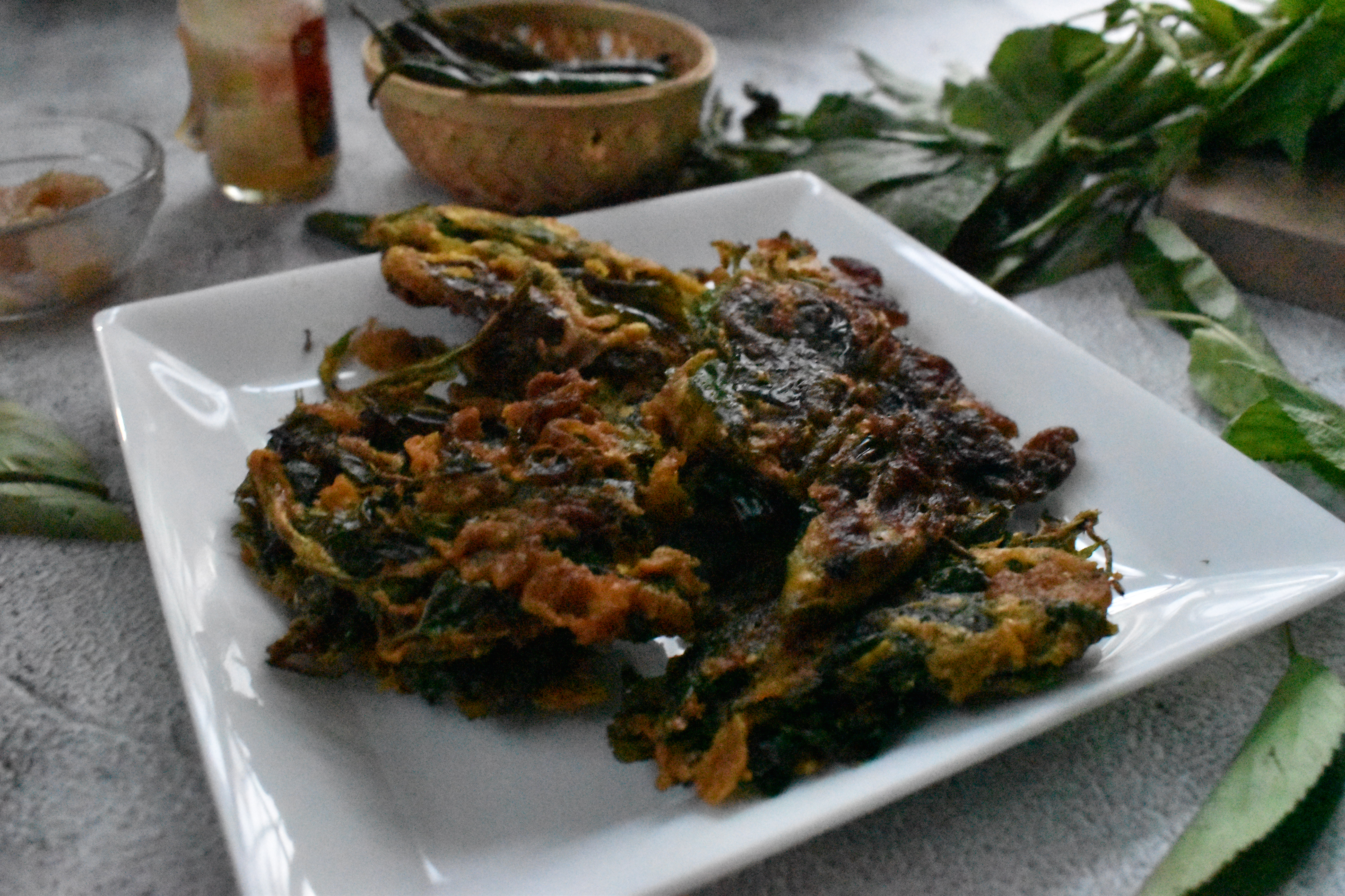 Jute Leaf Fritters – Paat Paataar Bora – FOODIESTREASURE